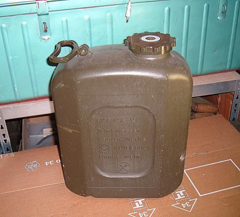 Bundeswehr Wasserkanister 20 Liter • VW38 Iltis-Store